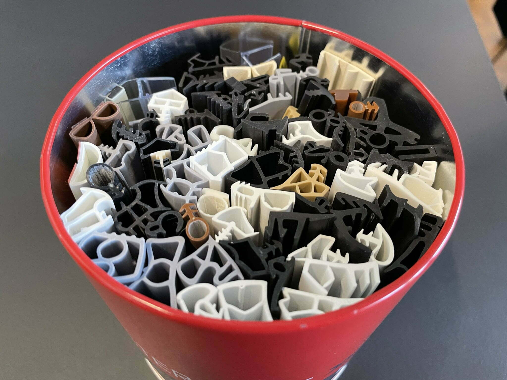 Extruded profiles in rubber | Dansk Gummi Industri