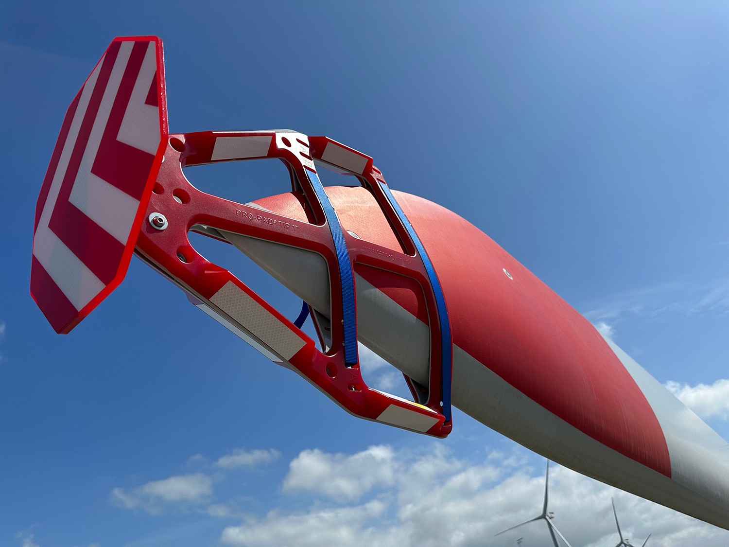 PRO-PAD® TIP 1™ for protection of blade tip during transport